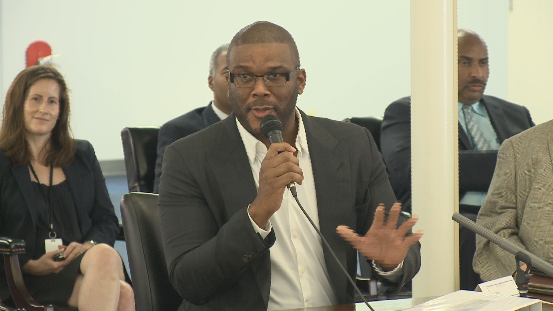 Tyler Perry studio OK'd at Ft. McPherson site | 11alive.com