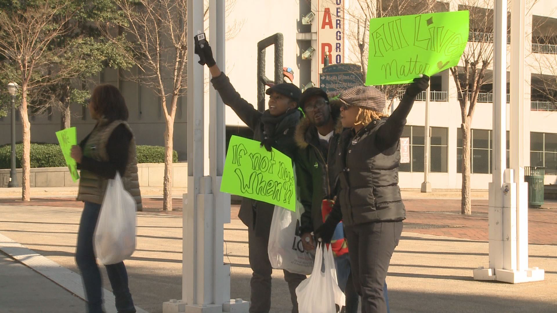 Protesters help Atlanta's homeless | 11alive.com