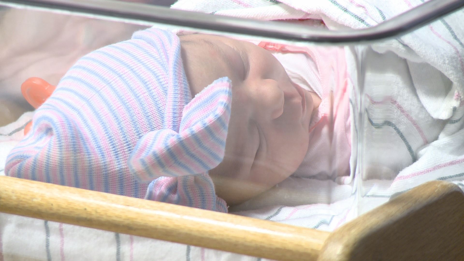 Metro Atlanta's 1st baby of 2015 arrives at 12:00:10 | 11alive.com