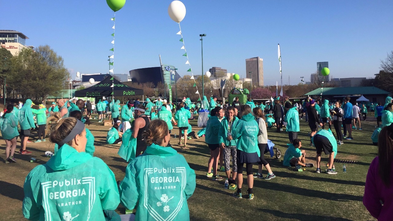 Runaway success: thousands run in Publix Georgia Marathon | 11alive.com