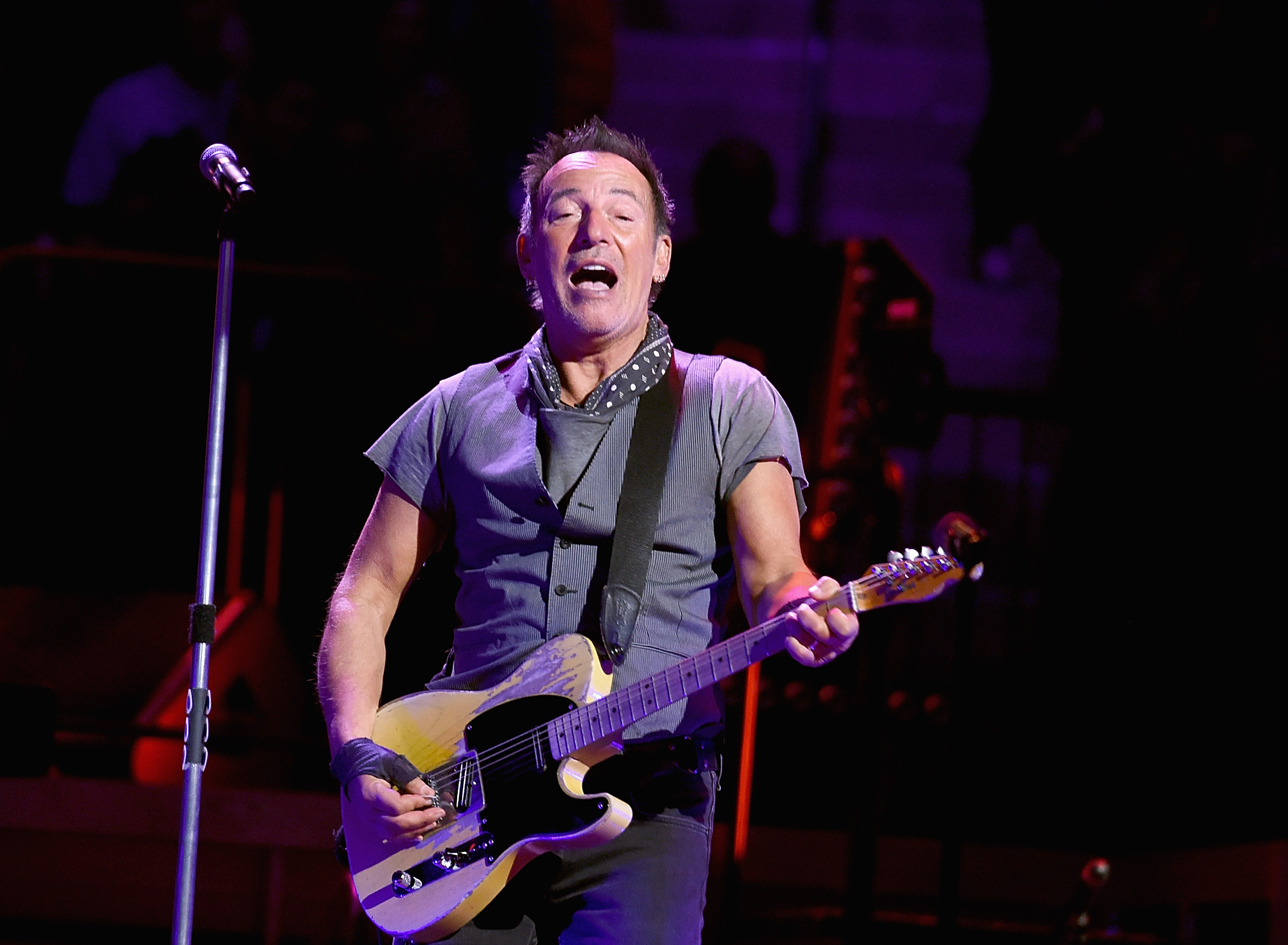 Bruce Springsteen cancels Greensboro concert due to state's "bathroom ...