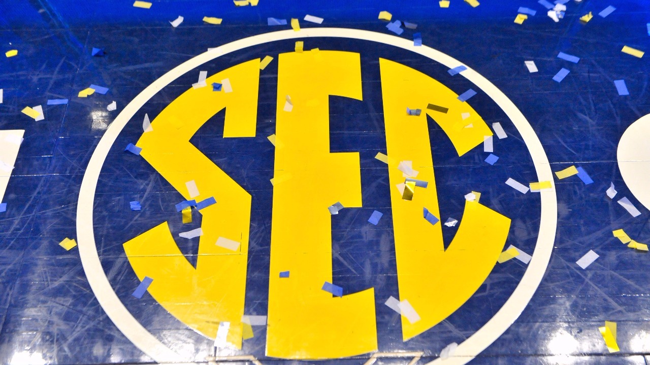 SEC twitter account get hacked, hackers post inappropriate pictures ...