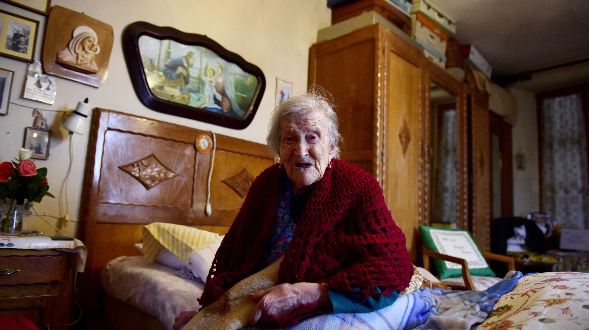 World's oldest living person celebrates 117th birthday | 11alive.com
