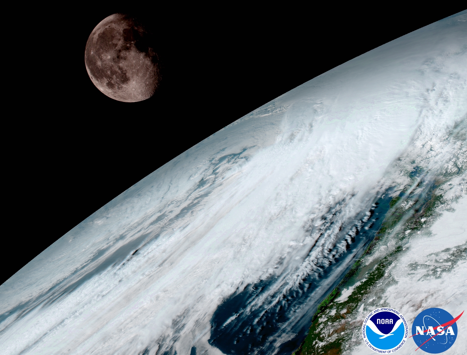The USA's newest weather satellite sends first photos. Think 'hi-def ...