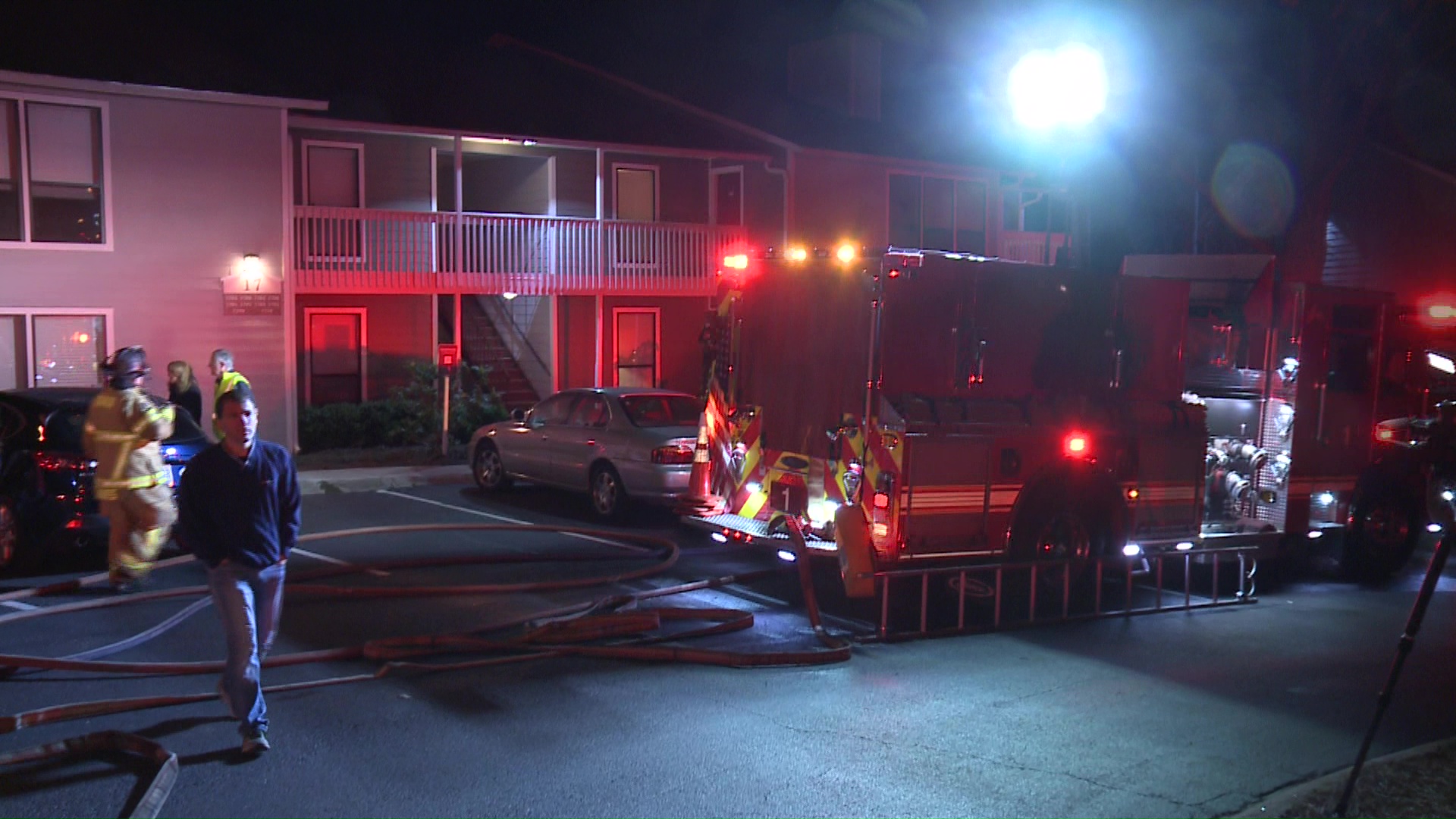 Residents jump into action when fire sparks at local apartment complex ...