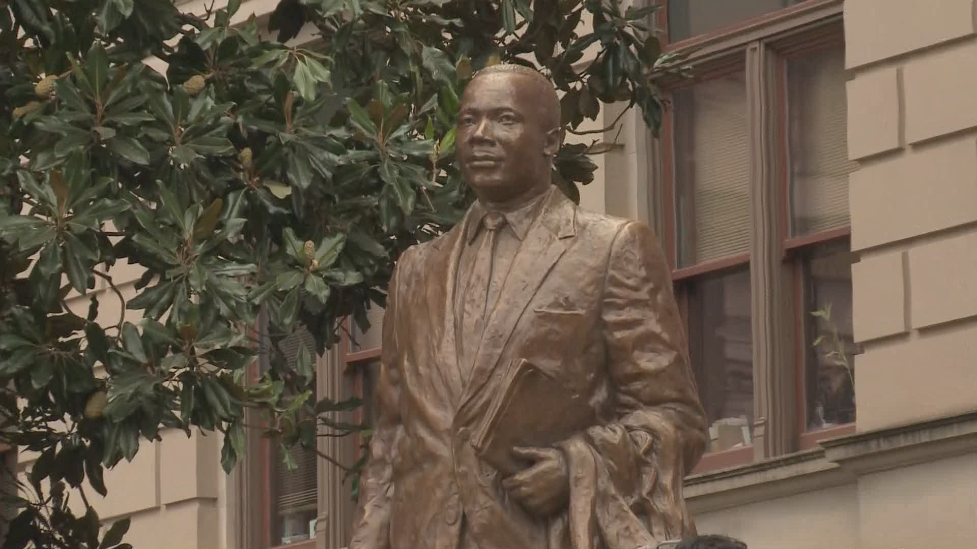 New statue honoring Dr. Martin Luther King installed on Capitol grounds ...