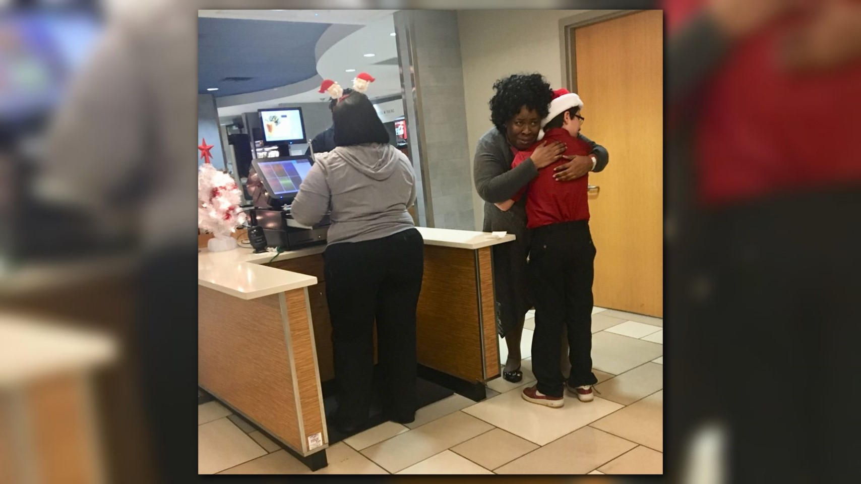 Sincere young Atlanta man brings Christmas cheer to families with sick ...